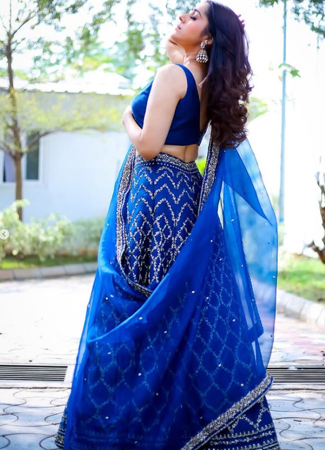 బంగారపు బొమ్మలా యాంకర్ రష్మీ... ఆడియన్స్‌కి పండగే (ఫోటోలు) | Rashmi Gautam Flawless Beauty ...